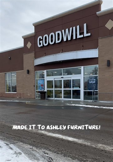 Mini Nightstand Flip Project for Holidays