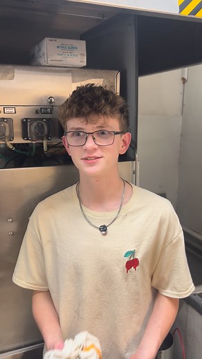 #papi Ojo al dato 15 años, yo los 15 años me llegaba yo a mi mamá, con ese chupón y me mataba | Isvan Caballero