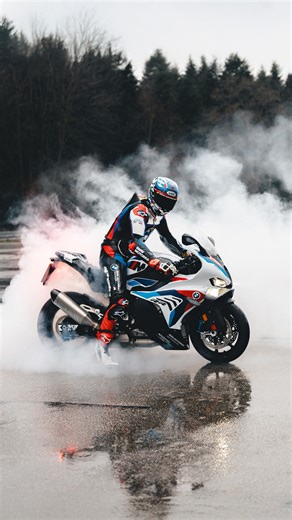 29K views · 385 reactions | Happy Hlidays from BMW Motorrad! 珞 #MakeLifeARide #MRR #M1000RR #BMWMotorrad | BMW Motorrad USA | Facebook