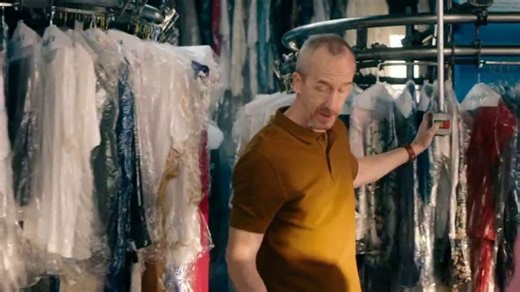 KeyBank TV Spot, 'Hank's Laundromat: Andrew, My Favorite Banker'