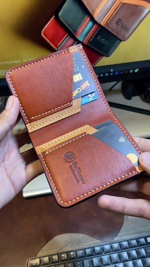 Handmade Full Grain Leather Vertical Bifold Wallet