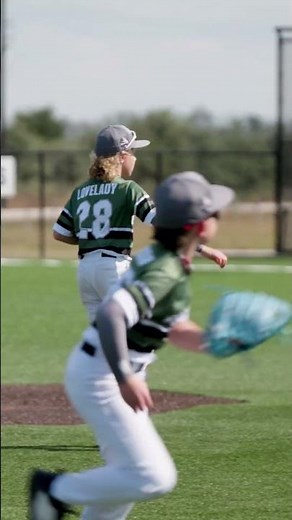 Heads up base running turns into heads up fielding 🧠