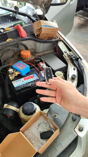 This 240A battery disconnect switch instantly kills 12V power for safe repairs, theft protection, and zero battery drain—works on cars, boats, RVs! ⚓ | Observatioy- | Facebook