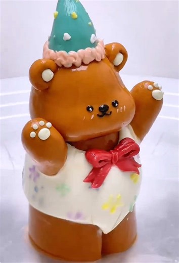 Engaging Cake Decorating Tutorial for Kids