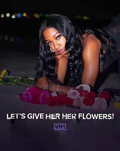 *sings* cookin wit Kya, cookin wit Kyaaaa! 👩🏾‍🍳 Influencer Kya Renee is in her pop out season and we’re here for it. The young chef has been going viral for her popular Cookin Wit Kya videos featuring recipes of Mac n’ Cheese, Surf' N Turf, some bomb breakfast meals, and more. Tap in and SWIPE to learn more about how Kya cooked up greatness. 💐 | VH1