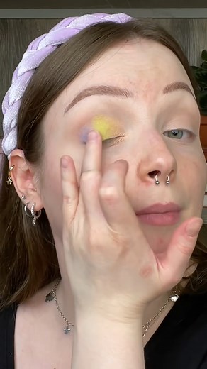 EASY SPRING RAINBOW MAKEUP!!🌈🦋 would you try this color combo? #rainbow #makeup #makeupartist #makeuptransformation #makeuptutorial #eyeshadow #eyemakeup #eyemakeuptutorial #glitter #beautychallenge #beauty #makeupchallenge #makeupideas #makeupinspiration #makeupinspo | BreyonnaFaye