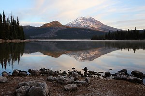 Cascade Lakes Scenic Byway is a feast for the eyes, winding through Oregon’s central Cascades