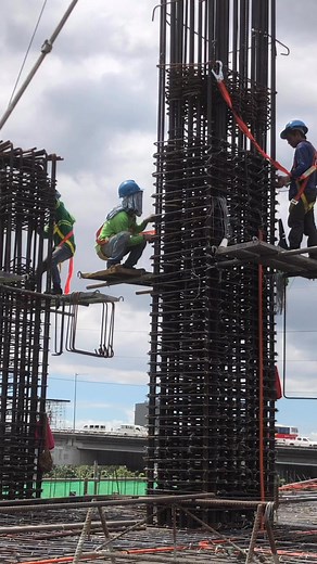 Construction laborer lang kami # #buhayconstructionworker #constructionlife #construction #constructionworker #laborer #highlights | Redie Monterey