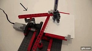 LEGO automatic drawing machine