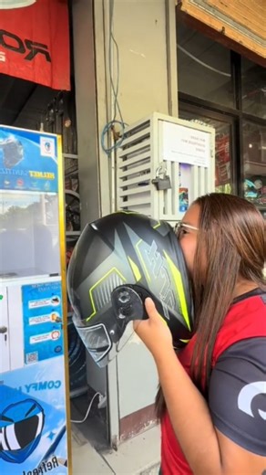 132K views · 346 reactions | How does a helmet cleaning machine work? #reels #viral #trending #explore #knowledge #reelitfeelit #fbreels #machine #work #helmet #bike #vendomachine #vendingmachine #tecnology #wash | Genius Mitesh | Facebook