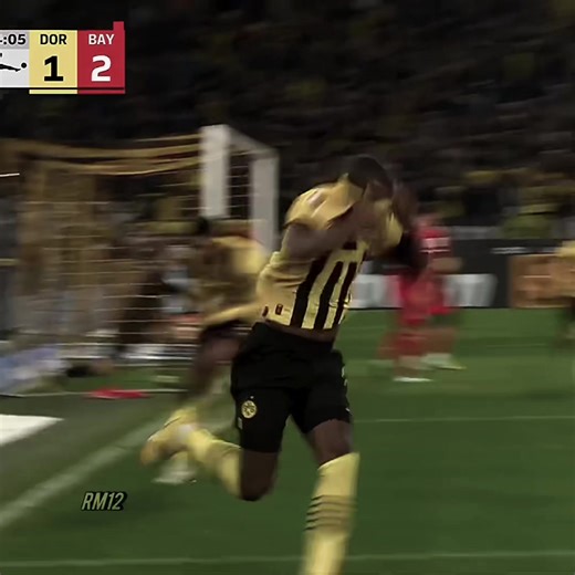 A arte de celebrar. Ib:@Bundesliga #fifaworldcup #worldcup #football #fy #viral