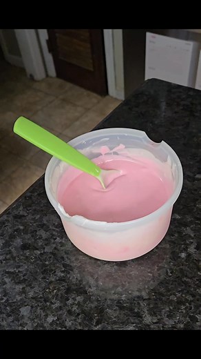 1.1K views · 31 reactions | Look how cute the Mini Mouse cake pops turned out!!! Just one of the many, many orders for this weekend. Thank you all for ordering!!! | Kayla Conrad | Facebook