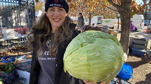 DC nonprofit tackles hunger by rescuing, delivering fresh food before it's thrown away