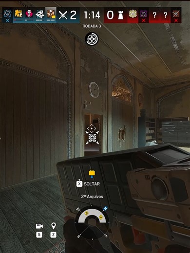 Uma mini aula de um cobre com a Rauora 🤓 Vídeo completo no Youtube! #rainbowsix #rauorar6 #fronteira #dicasr6