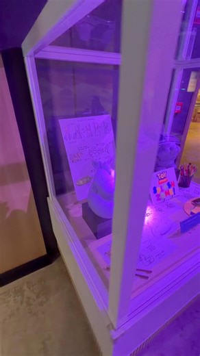 🎢 Roller Coaster Simulators on the Disney Wish 🚢✨ Y’all… can we talk about how AMAZING the kids’ areas are on the Disney Wish?! Inside the Oceaneer Club, they have roller coaster simulators that let kids feel like they’re actually riding a thrill ride — without ever leaving the ship! 🎢✨ These interactive experiences are tucked inside immersive spaces like: ✨ Oceaneer Club ✨ Imagineering Lab ✨ Marvel Super Hero Academy The technology makes it feel like you’re zooming through twists, turns, and