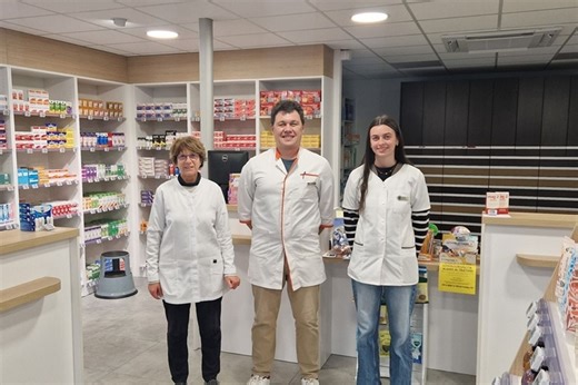 Une pharmacie modernisée dans le bourg d'Azerables