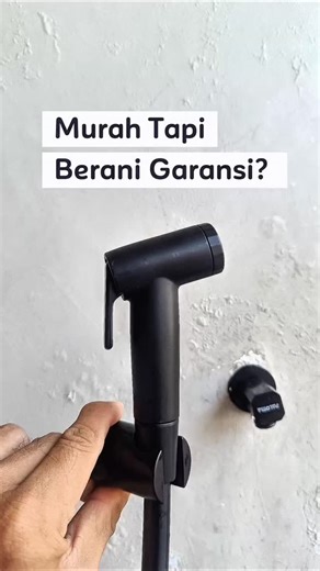 Johan Zhang on Instagram: "Banyak yang murah, tapi gak banyak yang berani kasih garansi. Jet shower Brezio murahnya dapet, tenangnya juga dapet. #johanzhang #jzhangstore #jetshower #perlengkapankamarmandi #brezio #paloma #homeliving #kamarmandinyaman #TipsRumah"