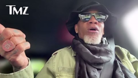 D.L. Hughley Says Mike Pence Winning Courage Award Shows How Far U.S. Has Fallen