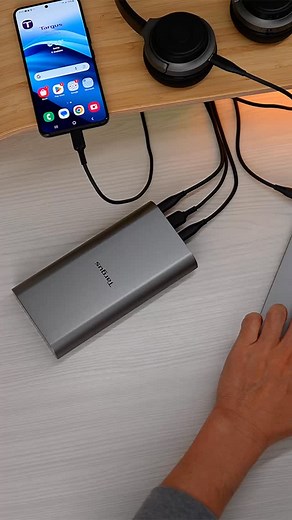 Power up 🔋 anywhere no matter where you’re headed to this holiday. Fast charge 3 devices with #Targus 100W & 140W #powerbanks! | Targus