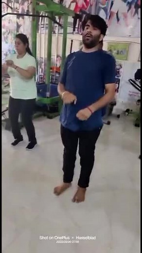 3.5K views · 28 reactions | #Advance #zoom畫班 #wallstretchings...