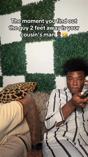 A dating app with the GPS turned on don’t care who it tells on 🙈🤣 #inthemixwithtwixt Anybody ever find someone sneaking down to the Jack’d or any other dating site? I found my college sweetheart cheating on me by way of Craigslist 💔🤦🏿‍♂️🤣🤣🤣🤣🤣 #olivertwixt #datingapp #jackd #dl | Oliver Twixt