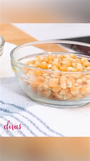 Divas Can Cook on Instagram: "Easy Homemade Caramel Popcorn! 🍿Recipe on DivasCanCook.com 😍"