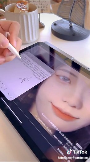 Doqo 2:Make your job cooler 🫵 #ipad #apple #ipadaccesories #desktop #techtok #magickeyboard #smartkeyboard #doqo #macbook #foryou #fyp #cartiktok #ipadair #ipadpro #keyboard #ipadpro #ipadkeyboardcase