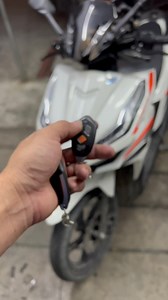 Huwag lang puro papogi ng alaga mong motor, paglaanan mo rin ang seguridad ng unit mo amo.. 👋 SPY Premium Motorcycle Alarm System para sa dagdag proteksyon at seguridad ng unit mo!! 🦾👊👌 All-in Setup Starts @ ₱2,200 (Price varies depends on unit model) 📍Shop Location: 5038 Malolos St., Corner Zapote St., Brgy. Olympia, Makati City.. (Near Ayala Circuit Mall) Google Map: JC LED Works (Olympia, Makati) 🧐 #SiLORDlangMalakas #QualityNotQuantity #TeamJCLEDWorks #LEDtherebeLightsPH #LetYourLightS