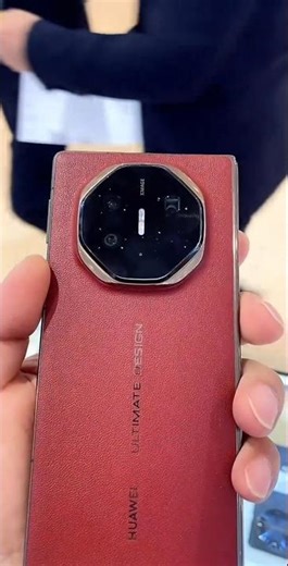 Huawei Mate XTs Tri-Fold Ultimate Design 5G Smartphone