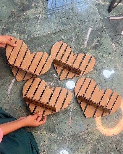 11M views · 79K reactions | 4 Heart shaped plant holder DIY _ Home decor #crafts #reusing #diy #viral #fbpost | Deep's CRAFT | Facebook