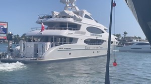 Dr. Phil’s Bad Romance docking #fortlauderdale #yacht | Pug.com