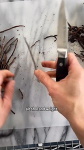 Less than half the price of store bought vanilla extract when you make it yourself! You won't believe the dark, robust extract created from this industry-grade bean. | Gneiss Spice