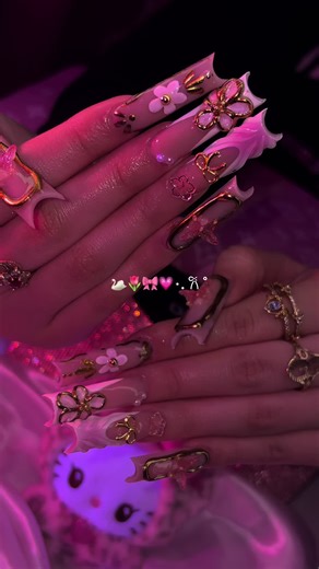 Creative Spring Nail Designs for a Girly Look