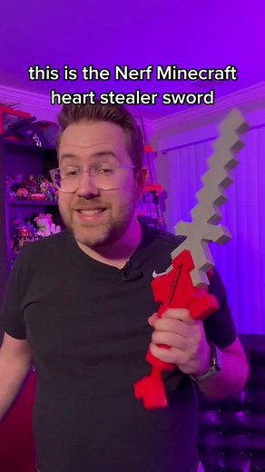 Nerf Minecraft Sword vs Nforce Warlock Axe