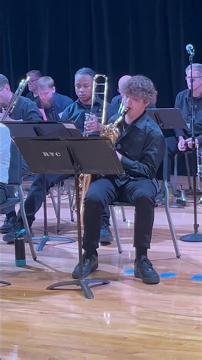 Bari sax jazz #jazz #band #music #jazzing #saxorelaxing #fypage