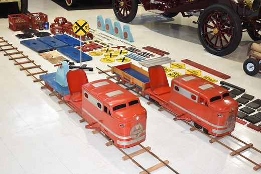 No Reserve: c.1956 Doepke Super Yardbird Streamliner Trains