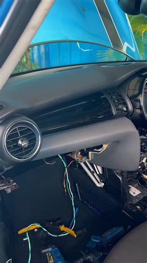 Vehicle: mini cooper S Customer complaint: Not enough air coming out of the vents Dashboard and evaporator box was removed to repair plastic flaps and & air circulation motor. Job completed happy customer! 😀☺️ #1Automotivetechnicians #Actechs #diagnostics #automotiveelectricals #ecurepairsprograms #hybrid | K.Wilson Auto Tech Ltd