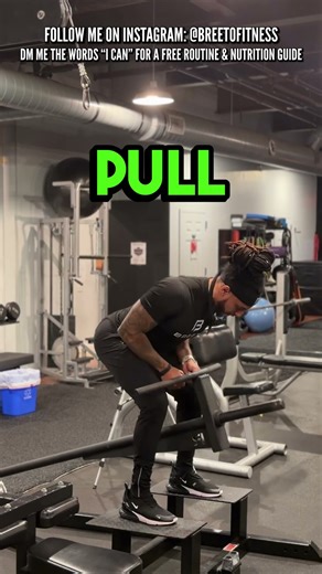 T-Bar Row Machine Close Grip (DM @Breetofitness On Instagram For A Free Routine/Nutrition Guide)
