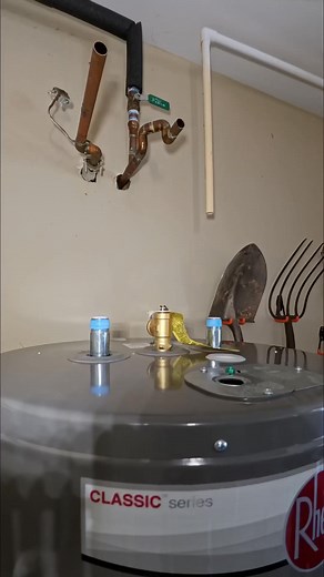 62K views · 253 reactions | Installing an electric water heater and tank booster  #plumbing #plumber #asmr #diy-000 | Glinda Kennedy | Facebook