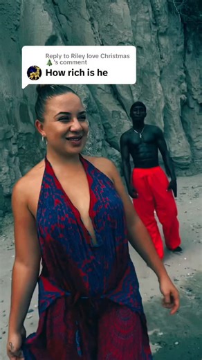 Be honest ladies, if you’re the Provider… Can you Still Respect HIM? 😳💰 Let’s be honest for a second… In 2025, more women are out-earning their partners. But nobody wants to talk about what actually happens inside the relationship when the roles flip. Here’s the REAL question: If SHE pays the bills… can she still respect HIM? Does a man lose authority when the woman becomes the breadwinner? Or does respect come from leadership, protection, and consistency not money? We see couples every day wh