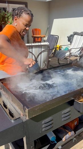 Cooking a delicious breakfast today | Neo KirchBaby