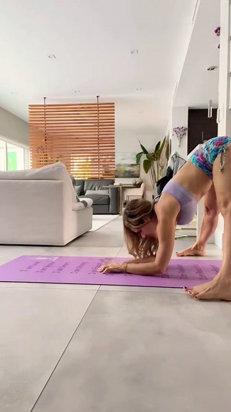 How to yoga pincha mayurasana forearm balance bow and arrow flexibility and strength #shorts