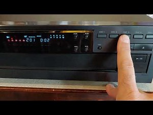 Kenwood 5 Disc CD Changer 1050CD. Overview and DEMO.