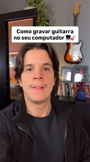 👉🏻Gravar a guitarra no computador hoje é muito mais simples do que parece. Com alguns equipamentos básicos e o software certo, qualquer pessoa consegue registrar suas ideias, estudar com mais clareza ou até produzir músicas completas em casa. O processo funciona assim: você conecta a guitarra em uma interface de áudio, essa interface manda o som para o computador e dentro de um programa de gravação (DAW) você consegue ouvir, gravar e editar tudo com qualidade profissional. | Tico Fahur