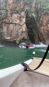 Today (jan, 2022), a massive rock crushed three boats in Capitólio, Brazil.