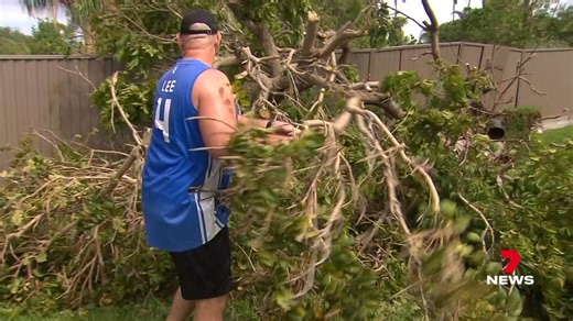 25K views · 225 reactions | Many of those places hit by the wild winds include the Gold Coast's central suburbs. The gusts so strong, fast food signs were ripped from the ground and one Pacific Pines family will return from Christmas holidays to no roof on their home. 7NEWS Gold Coast at 5.30pm and 6pm. #7NEWS | 7NEWS Gold Coast | Facebook