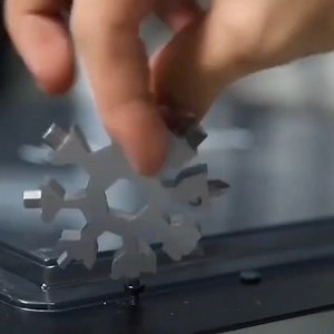 Watch 18-in-1 Stainless Steel Snowflake Multi-Tool on Amazon Live