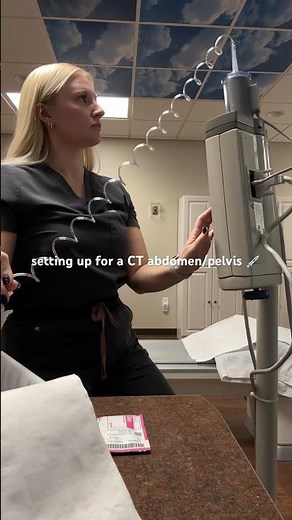 setting up for a CT abdomen pelvis scan 💉 #cttechnologist #radiology #radtech