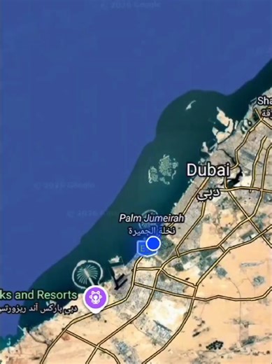 This isn’t just a padel court… this is a main character moment 🎾🔥 Imagine stepping onto the court with the Dubai skyline exploding behind you, golden sun melting into the horizon, the city glowing like a movie set… and every smash echoing like you’re playing a final at the World Championships. This is not a match. This is not a vibe. This is a full-blown EXPERIENCE. The energy? Unreal. The views? Illegal. The atmosphere? Straight out of a Netflix sports documentary. If padel had a capital… it 