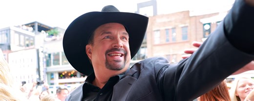 Garth Brooks Addresses the "Elephant in the Room" in Recent Episode of 'Inside Studio G'